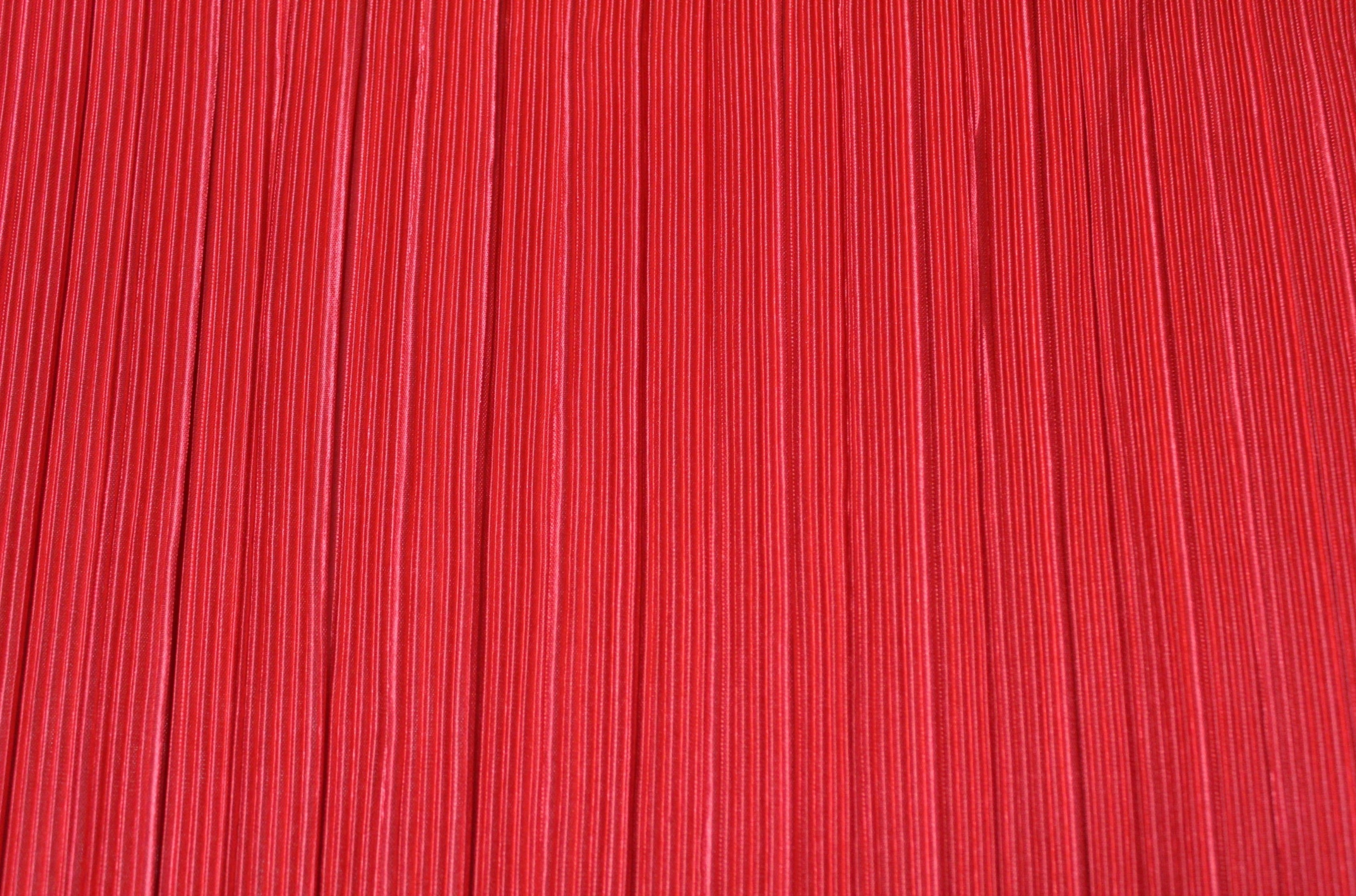 POLY PLEATED 140 GSM – California Textile